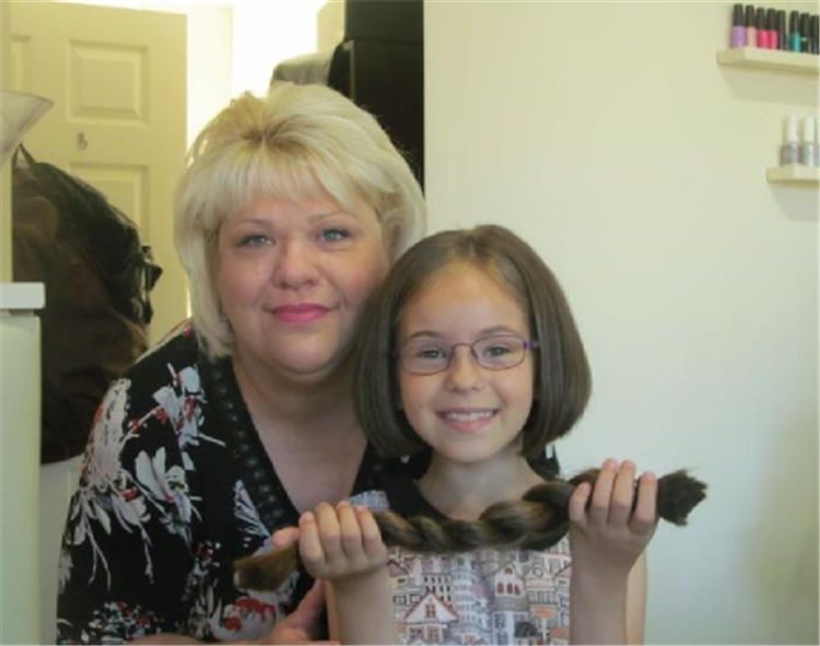 Network Yarmouth : Ruby donated her long hair